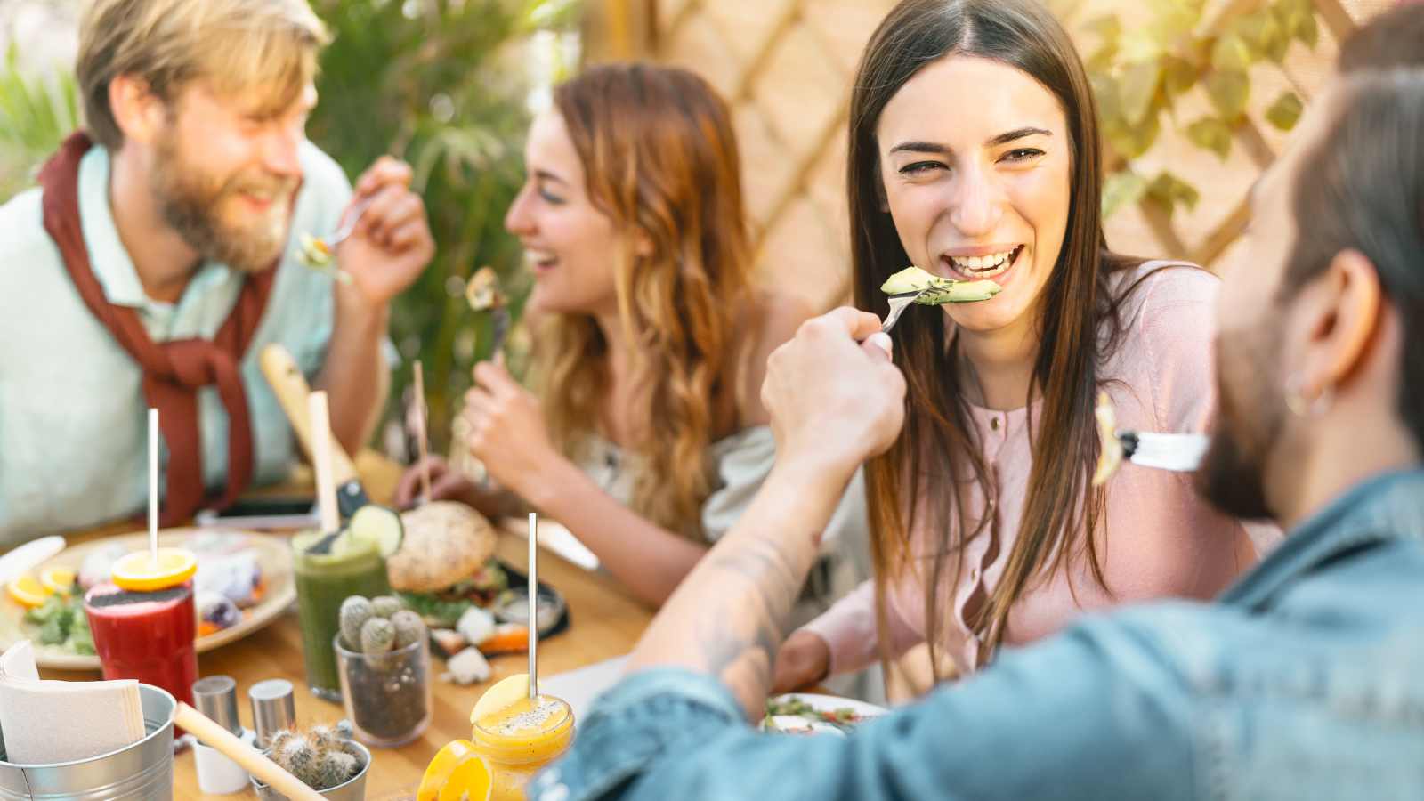 Bussin' Slang: Exploring its Origin and Meaning (With Examples ...