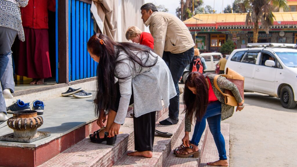 15 Odd Asian Traditions That Confuse the Rest of the World - Inspired ...
